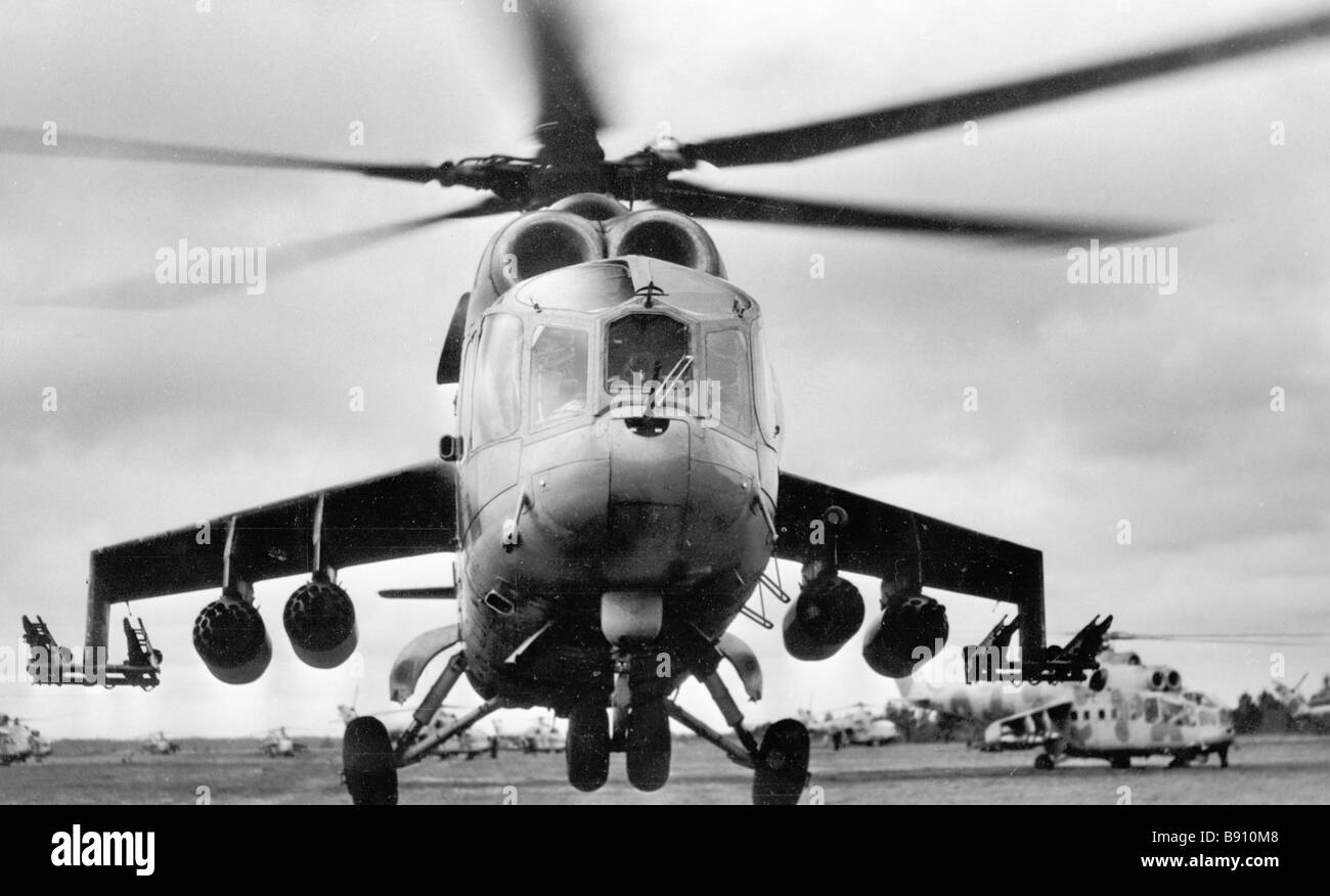 Mil Mi 24 Hind helicopter gunship takes from airfield Stock Photo - Alamy
