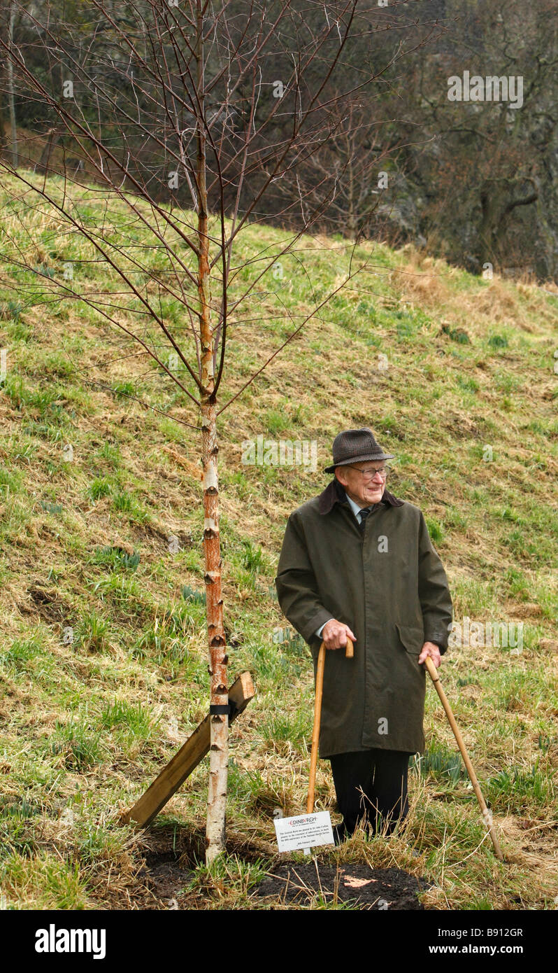 John crofton hi-res stock photography and images - Alamy