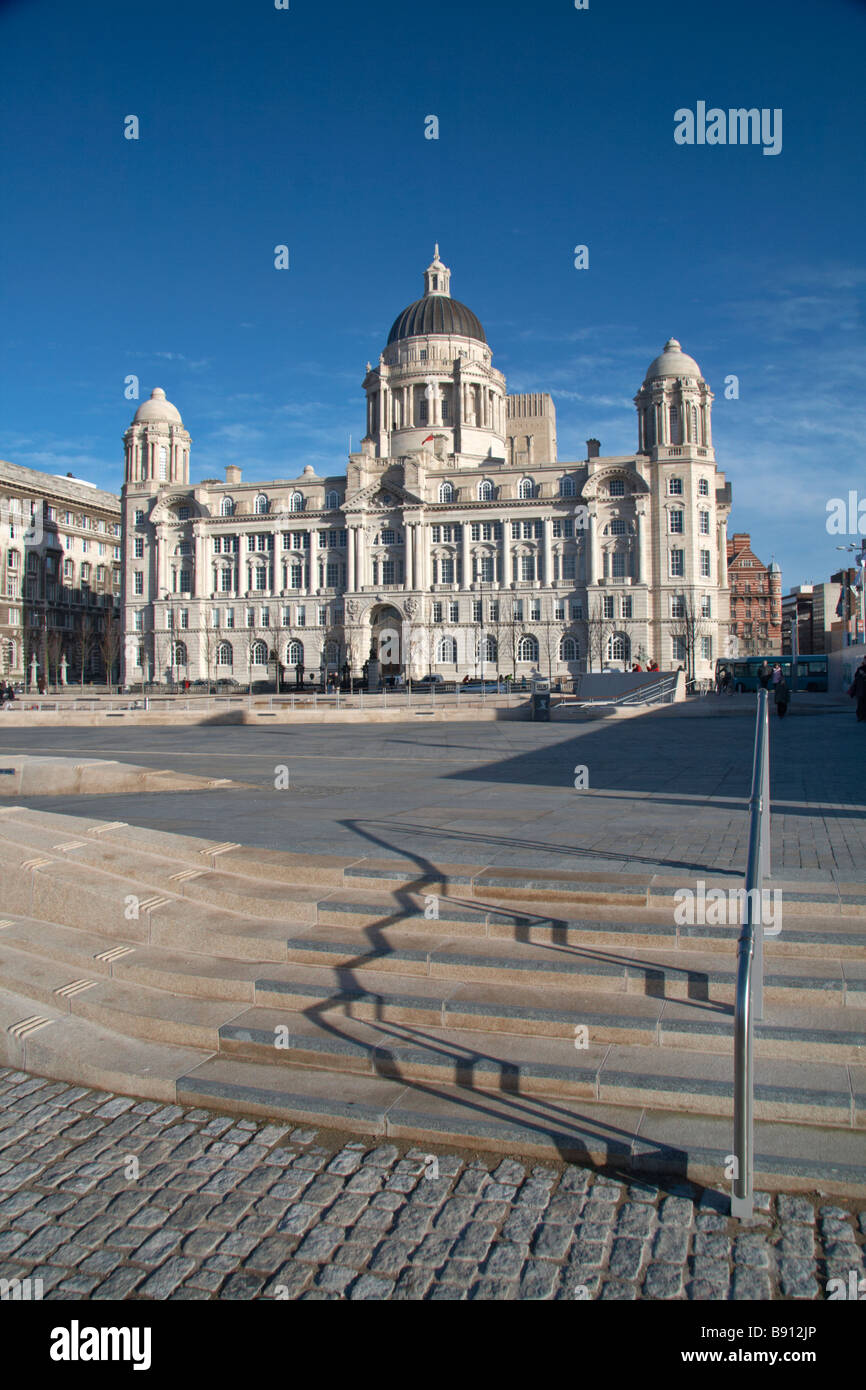 Pier one building hi-res stock photography and images - Alamy