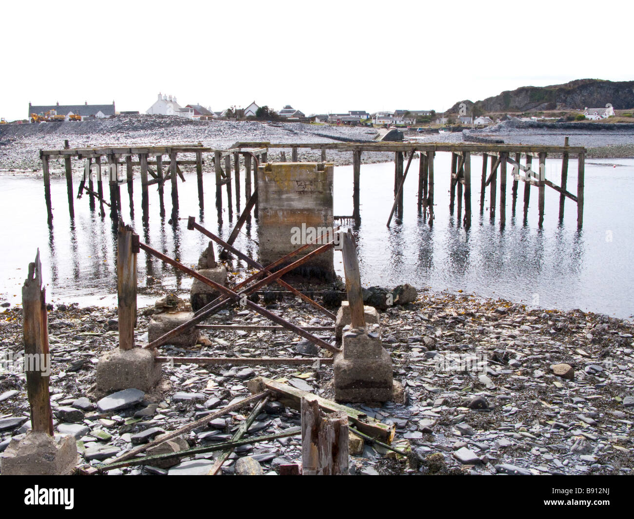 Broken down pier at Balvicar, Isle of Seil Stock Photo - Alamy