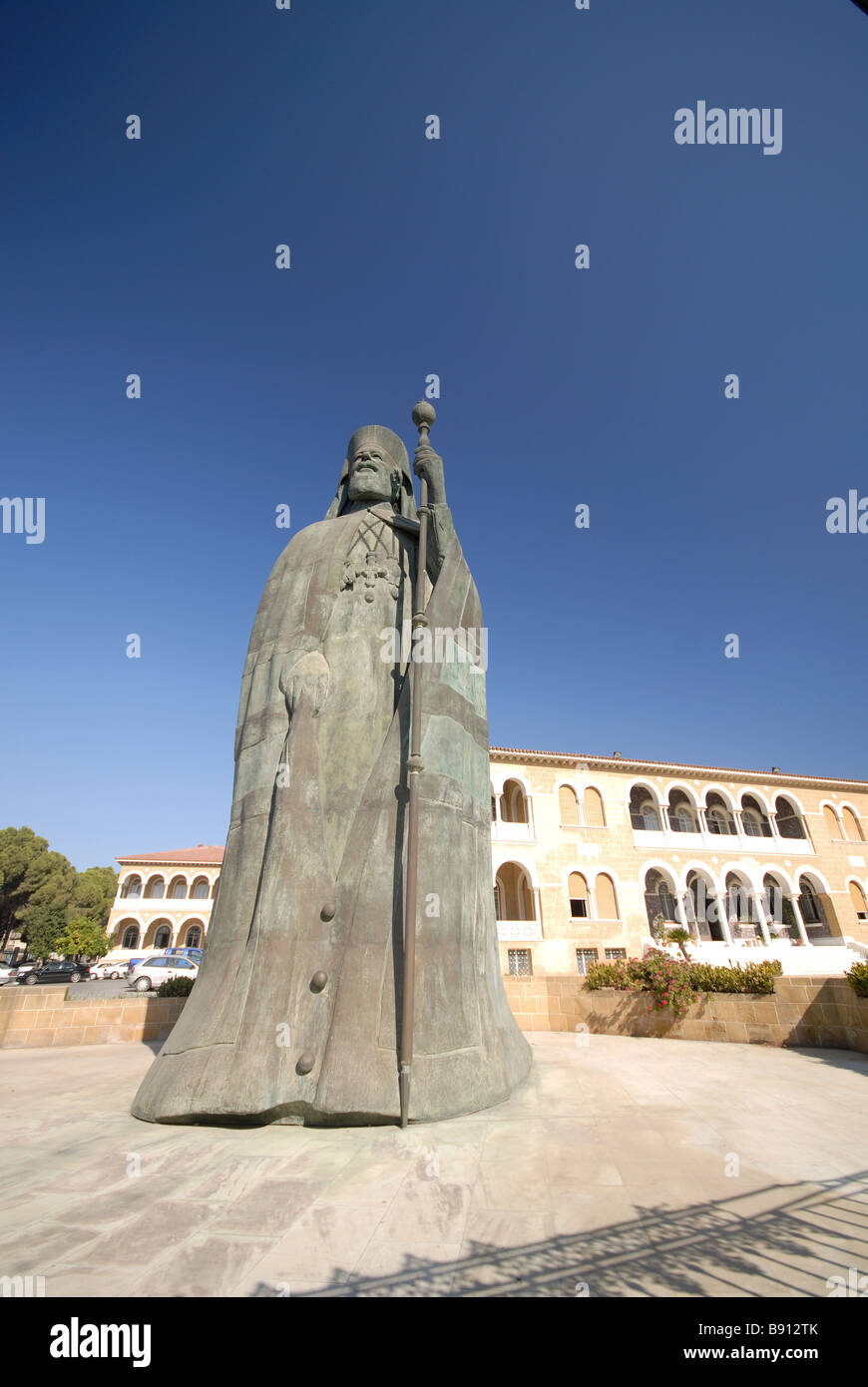Archbishop makarios sculpture cyprus hi-res stock photography and ...