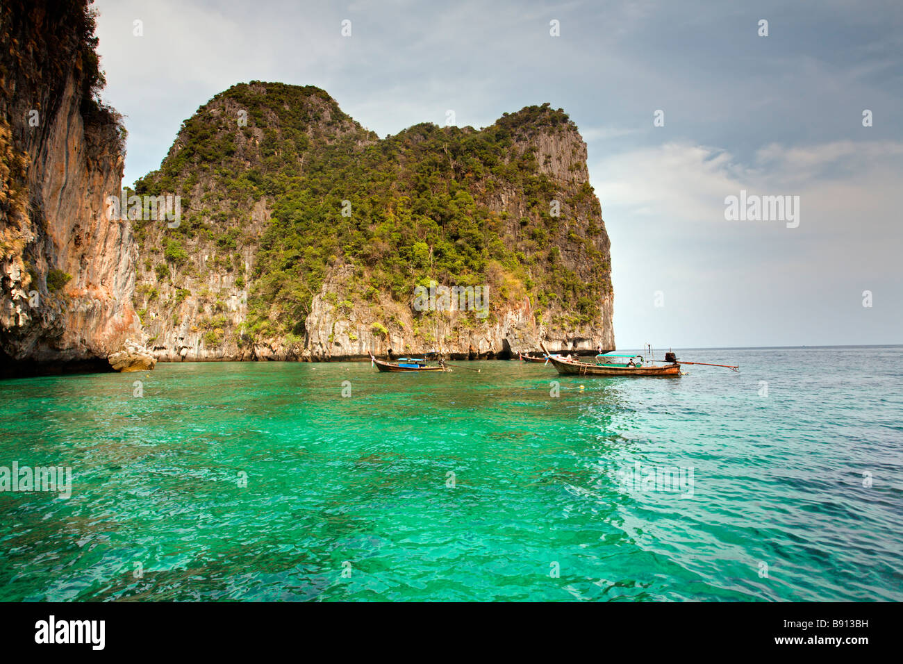 Loh samah bay hi-res stock photography and images - Alamy