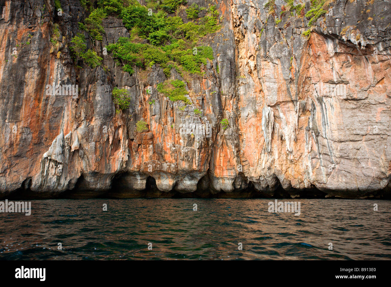 Limestone rocks hi-res stock photography and images - Alamy