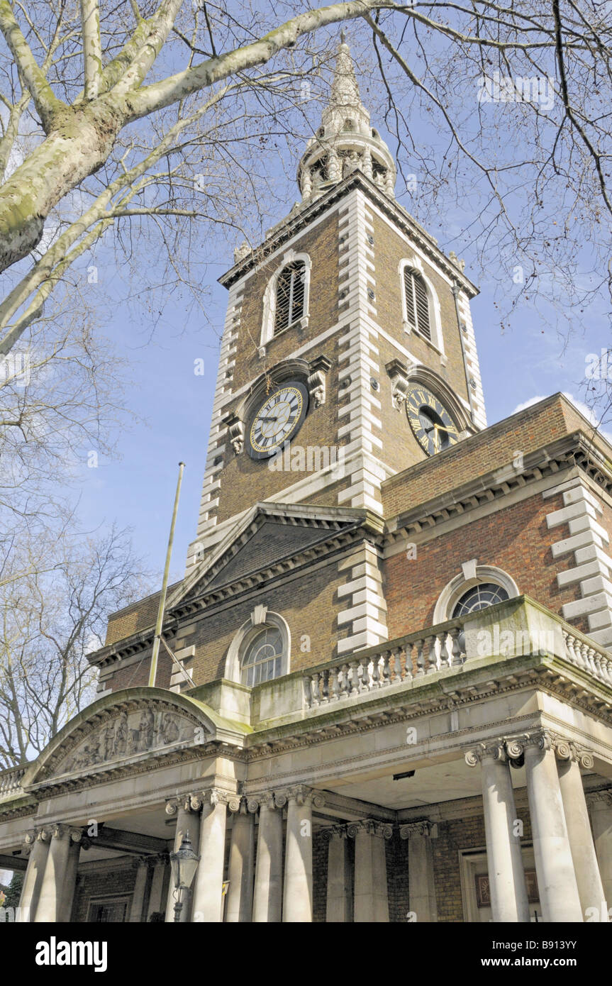 St marys church upper street hi-res stock photography and images - Alamy