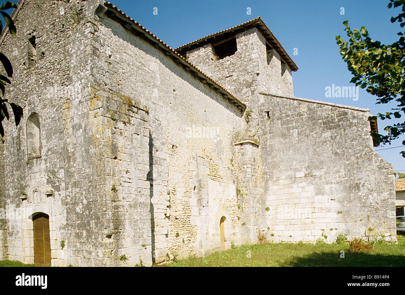 View parish church from hi-res stock photography and images - Alamy