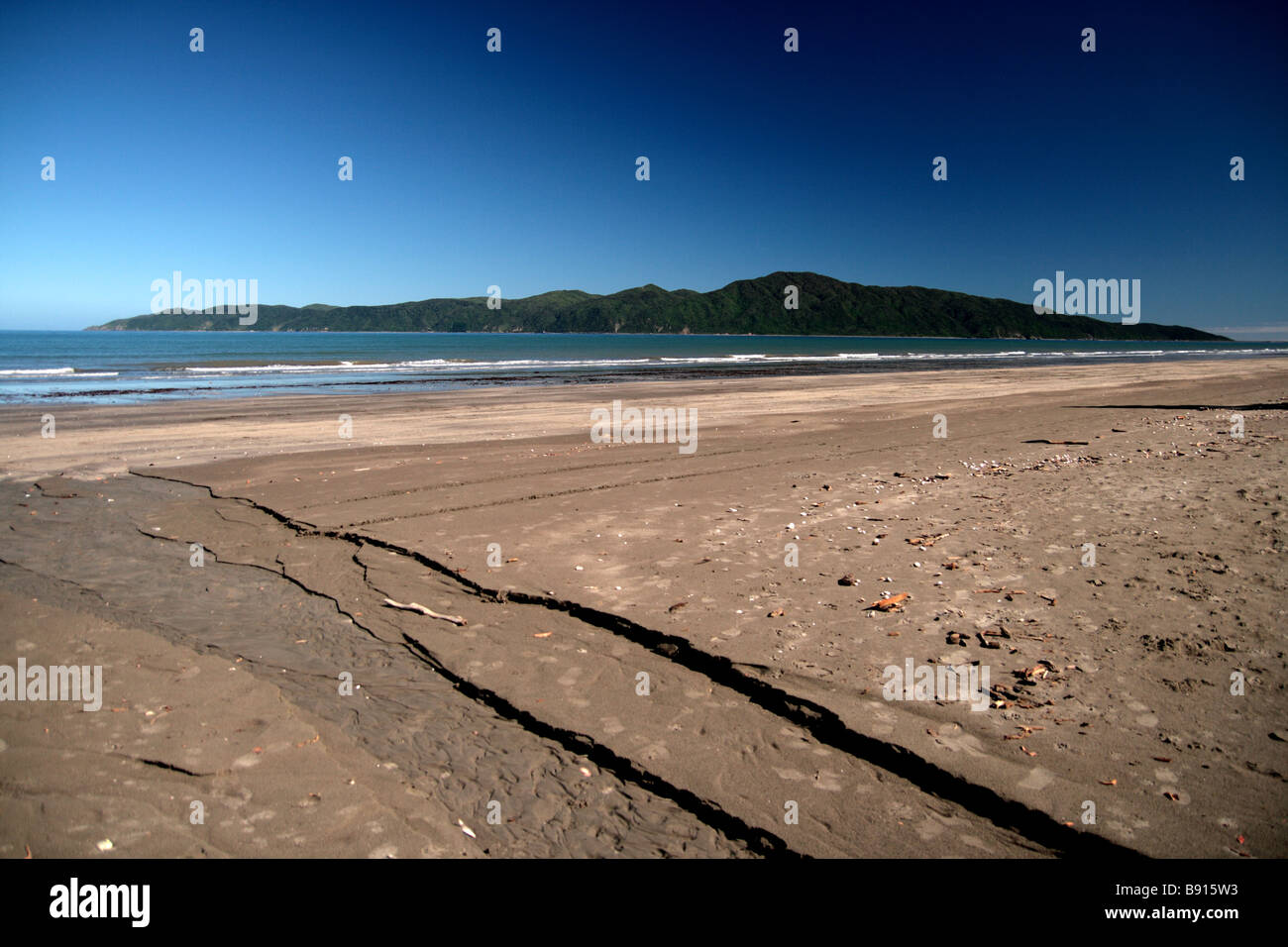 Independent island countries hi-res stock photography and images - Alamy