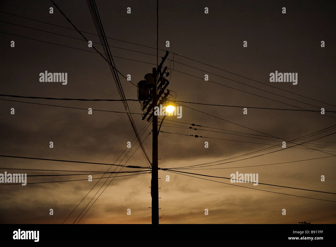 Power lines industrial los angeles hi-res stock photography and images ...