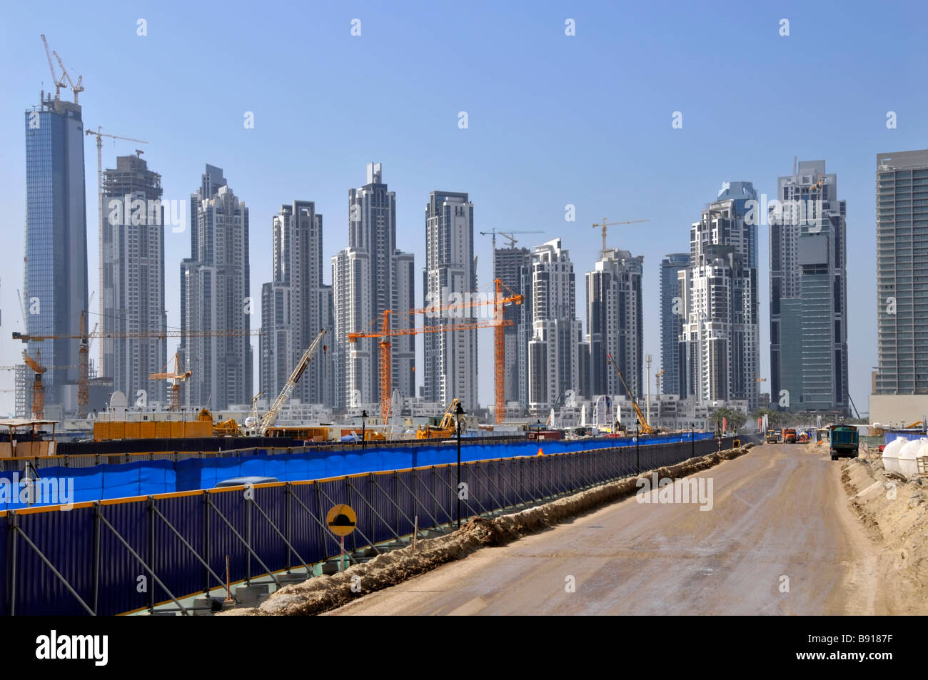 Dubai skyline with tower blocks hi-res stock photography and images - Alamy