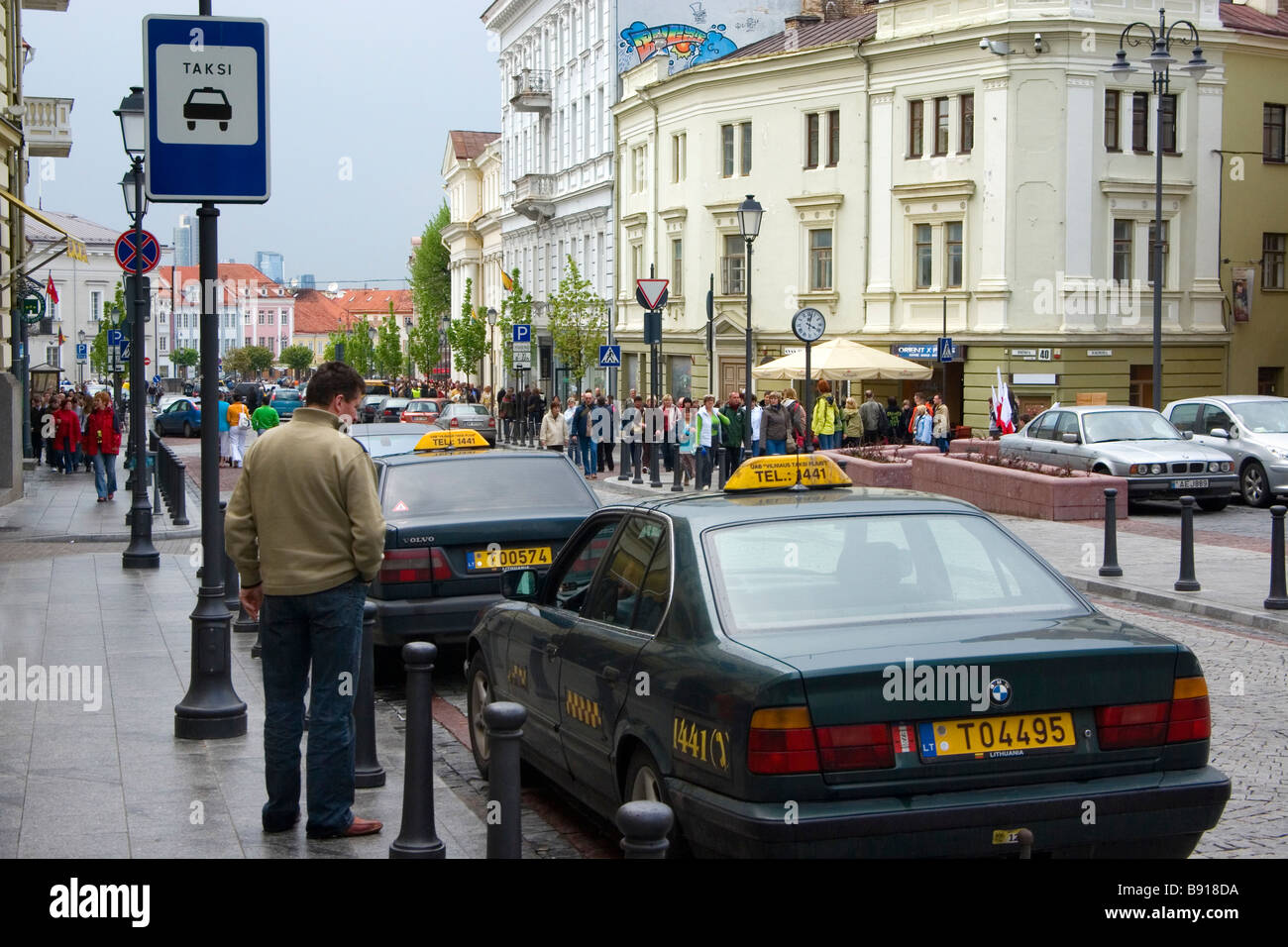Taking catch hi-res stock photography and images - Alamy