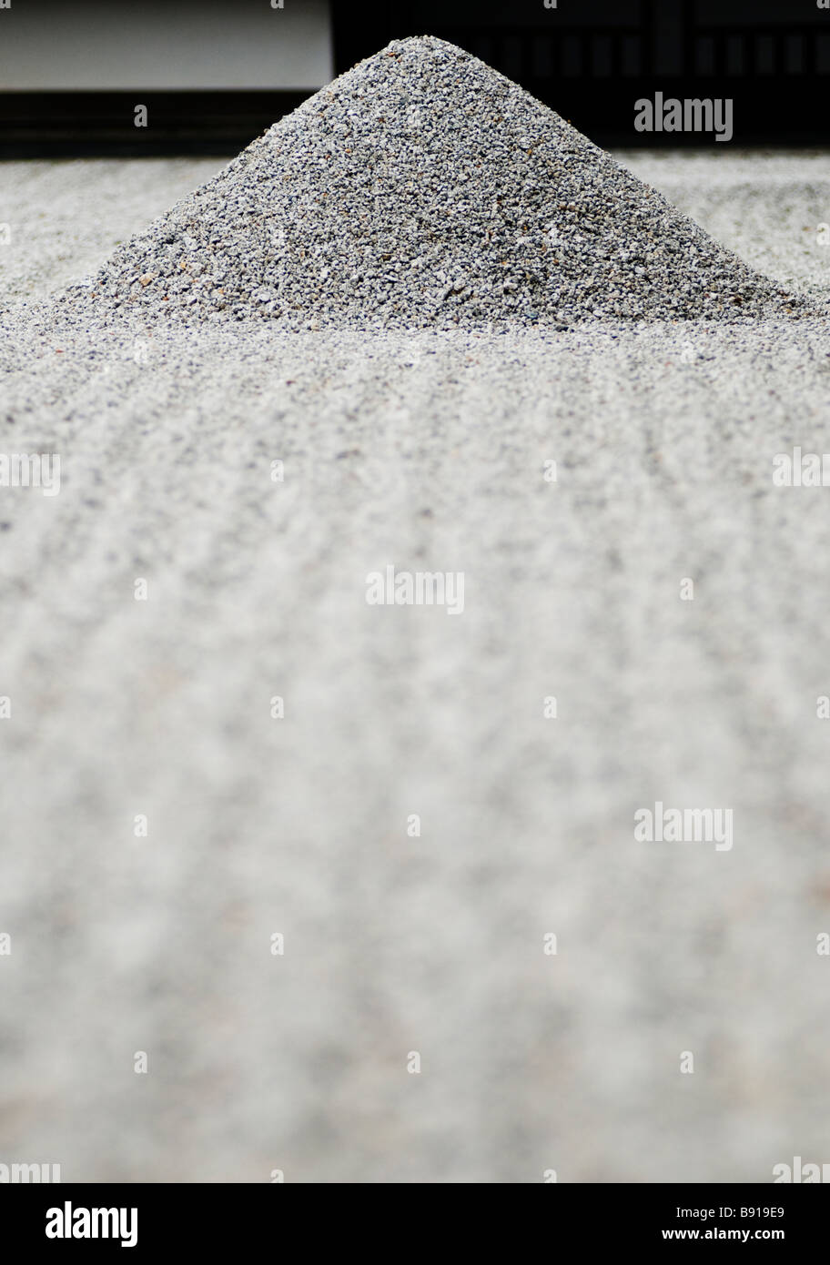 Raked stone zen garden Kyoto Japan Stock Photo - Alamy