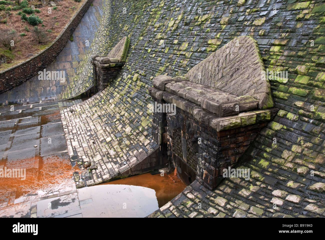 sluice outlets on the bottom of the dam wall, "elan valley Stock Photo ...