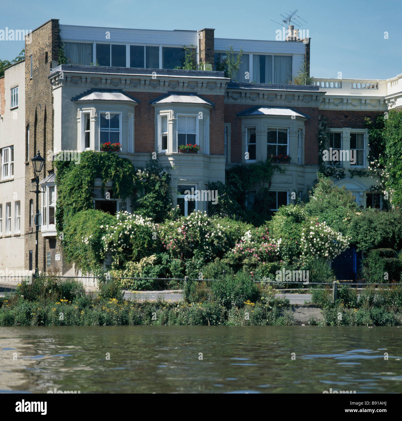 Chiswick london river hi-res stock photography and images - Alamy