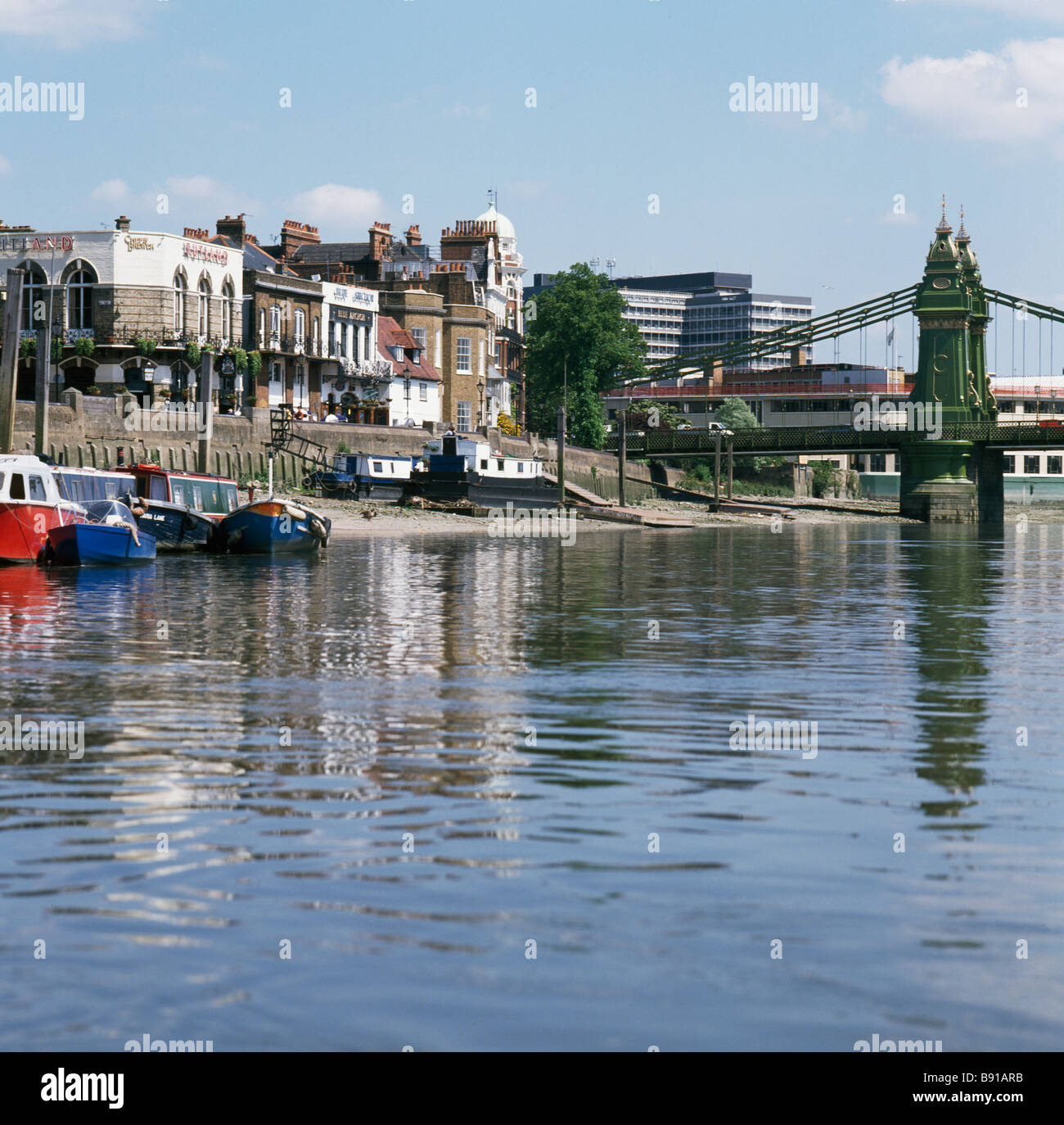 Hammersmith river thames hi-res stock photography and images - Alamy