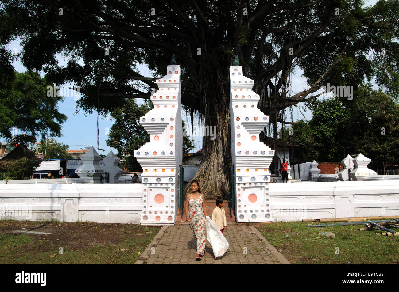 kraton kanoman cirebon java indonesia Stock Photo - Alamy