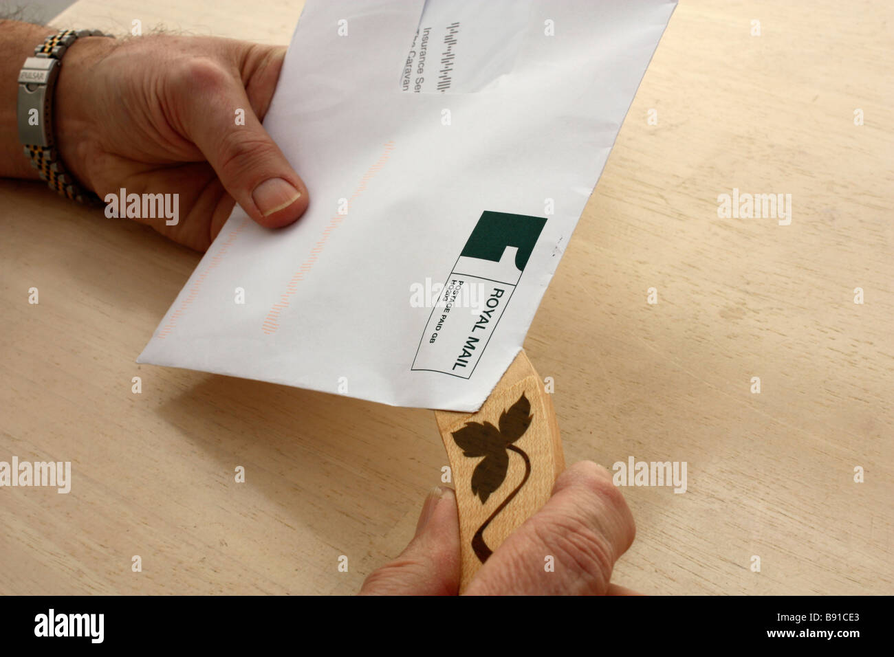 Letter open hi-res stock photography and images - Alamy