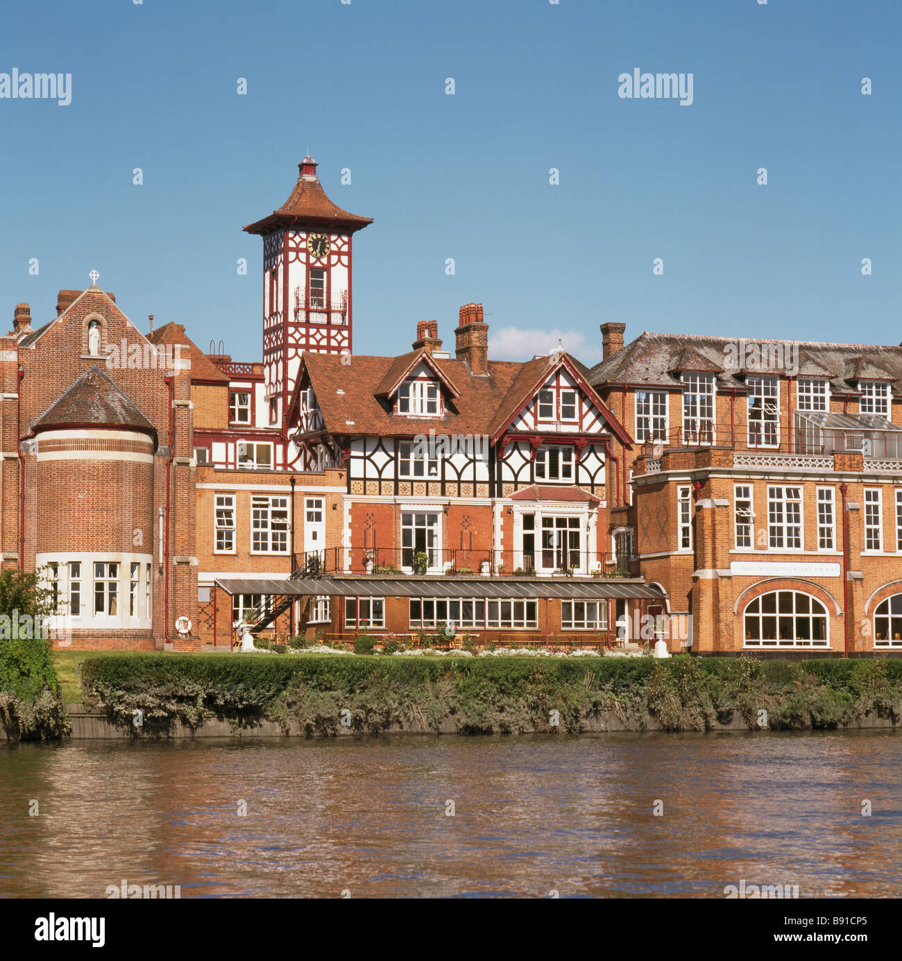 St james school hi-res stock photography and images - Alamy