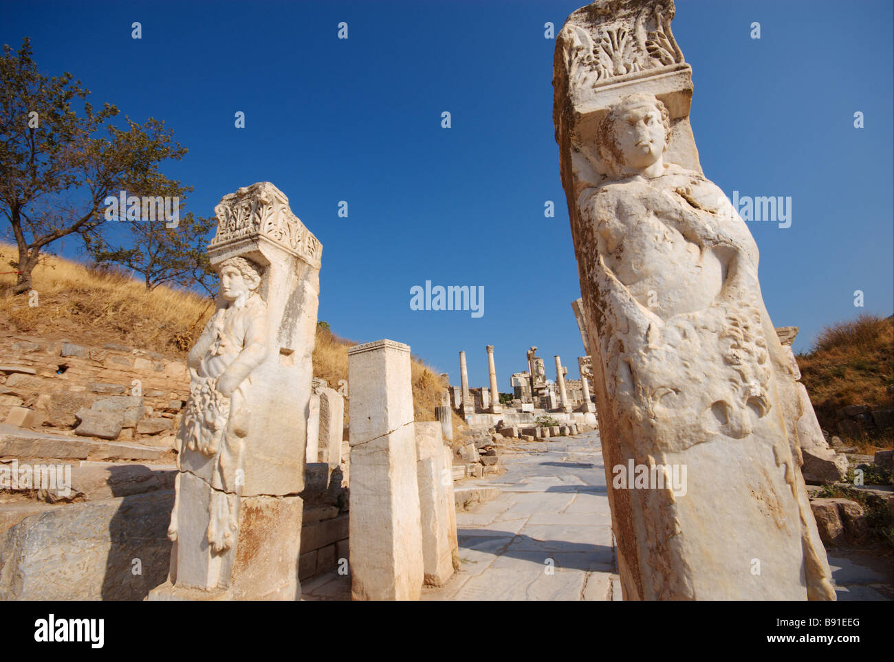 Ephesus turkey gate of hercules hi-res stock photography and images - Alamy