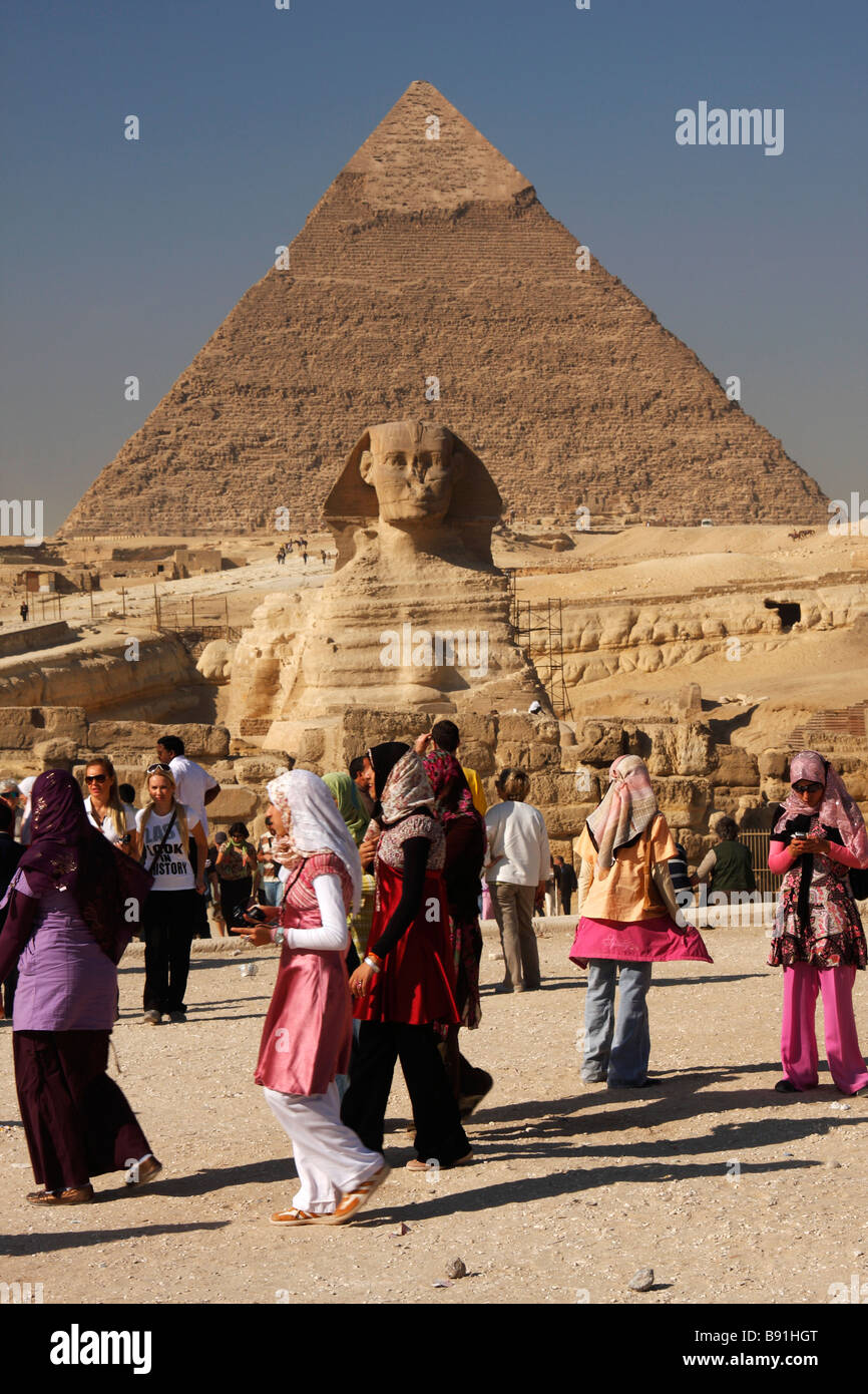 Cairo crowd historical site hi-res stock photography and images - Alamy