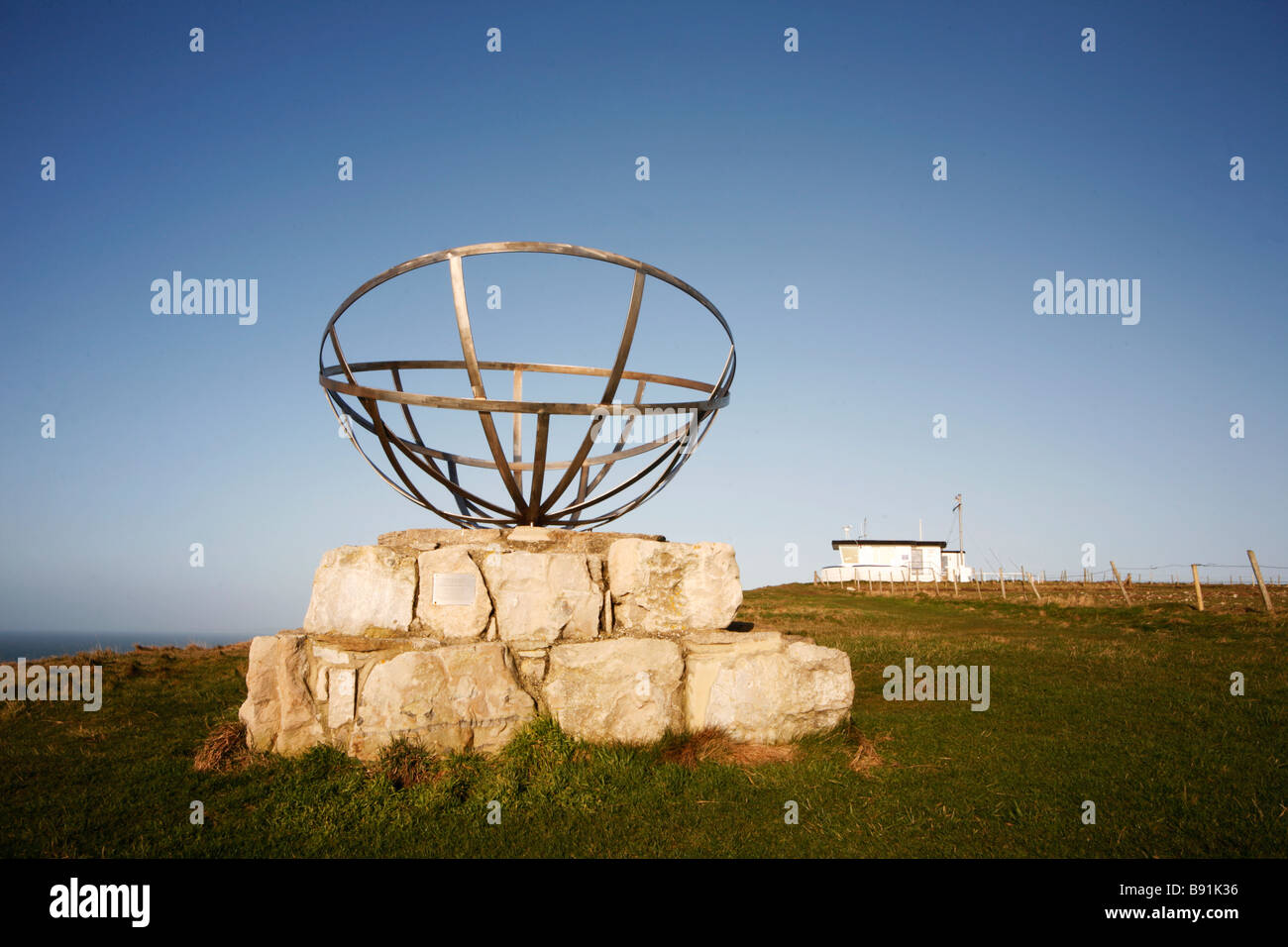 Memorial Sculpture to the Purbeck Radar Station and Coastguard Lookout ...
