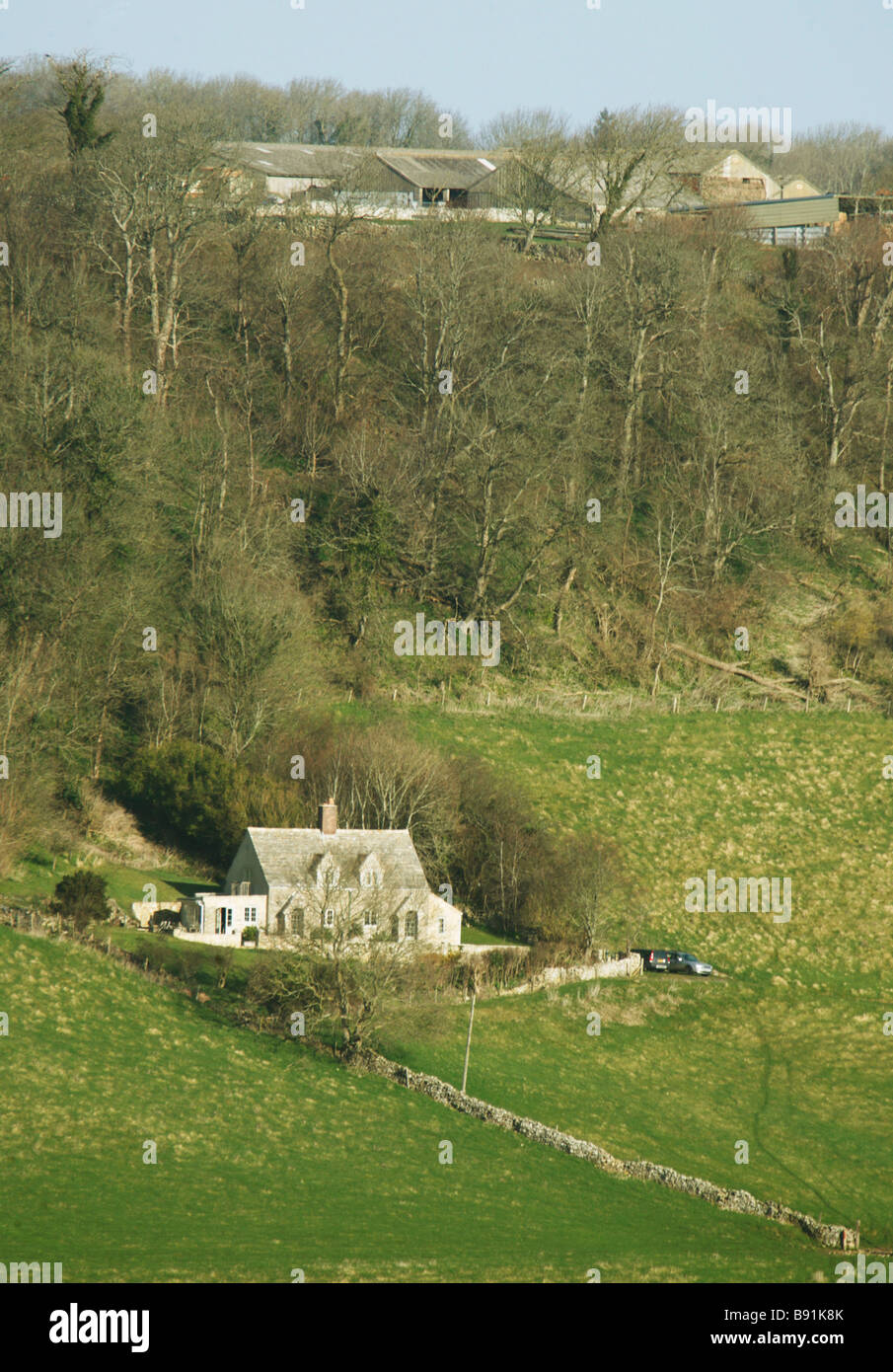Remote house uk hi-res stock photography and images - Alamy