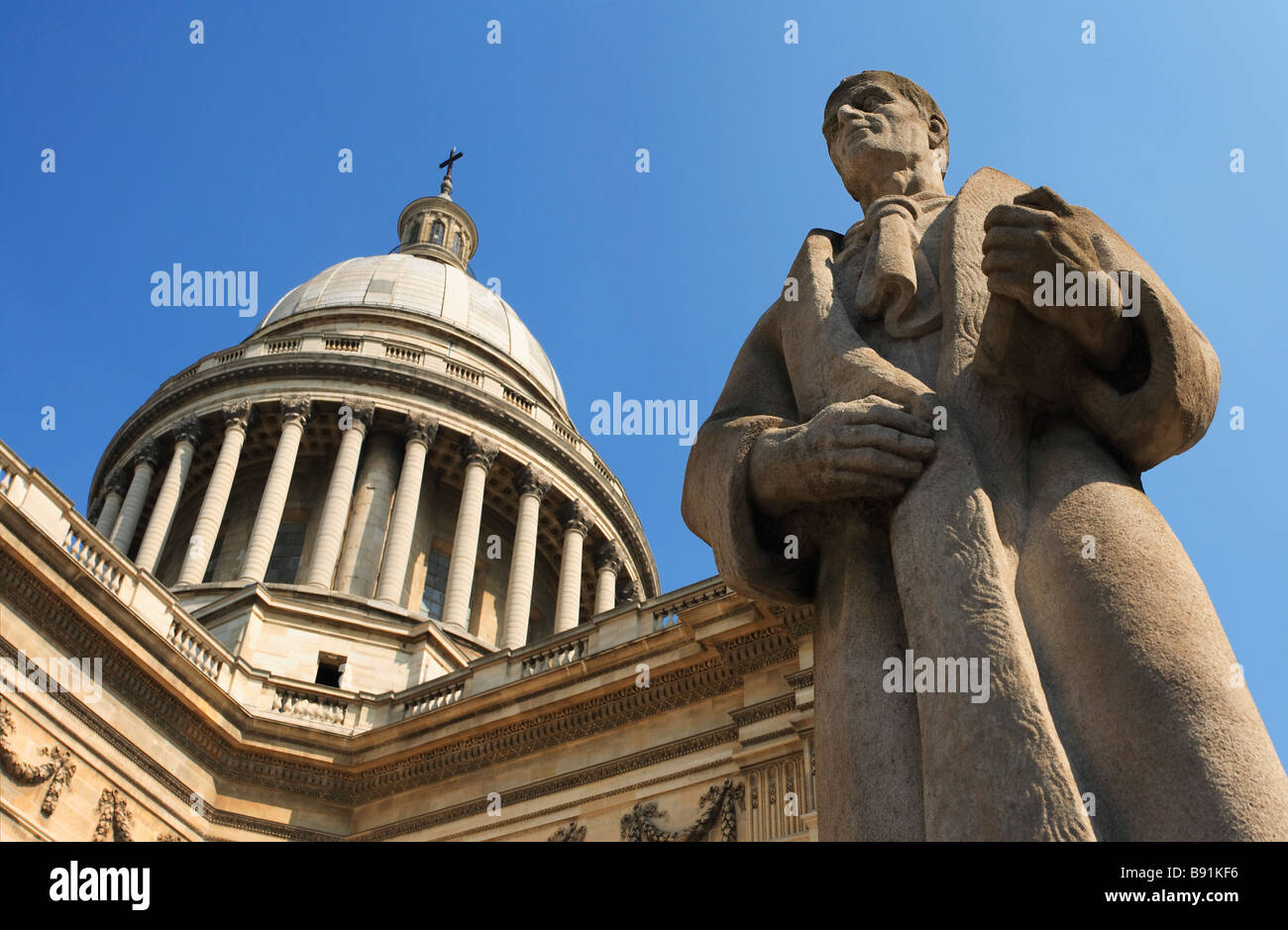 STATUE OF ROUSSEAU TO THE PANTHEON Stock Photo - Alamy