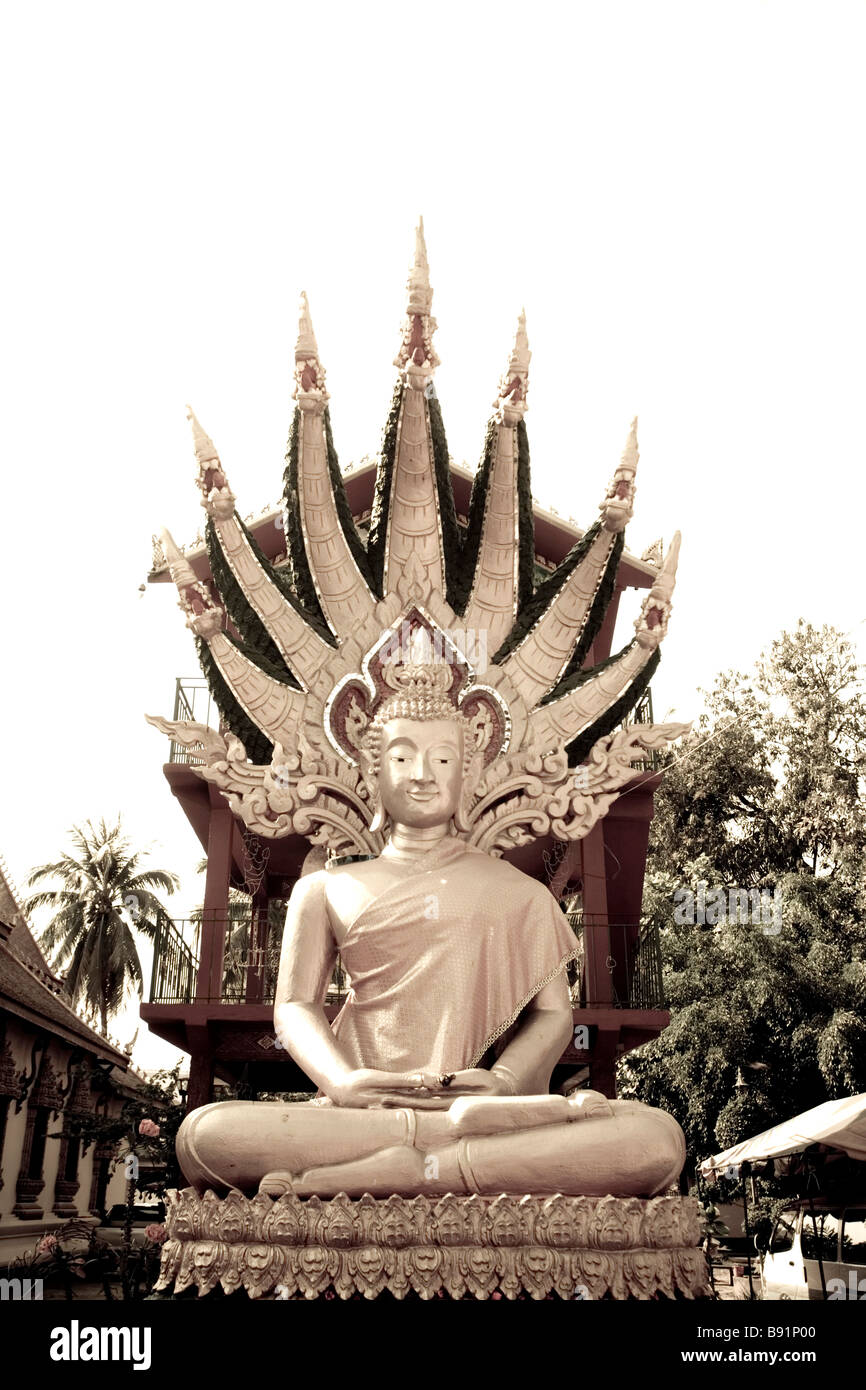 Laos, Vientiane, temple, Buddha statue Stock Photo - Alamy