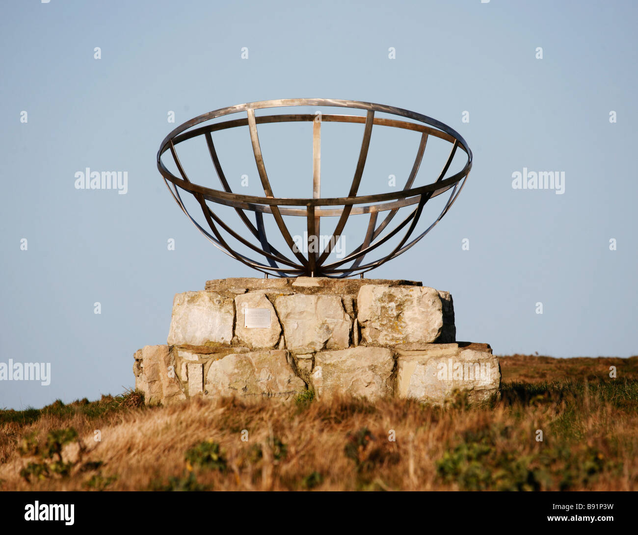 Memorial Sculpture to the Purbeck Radar Station and Coastguard Lookout ...