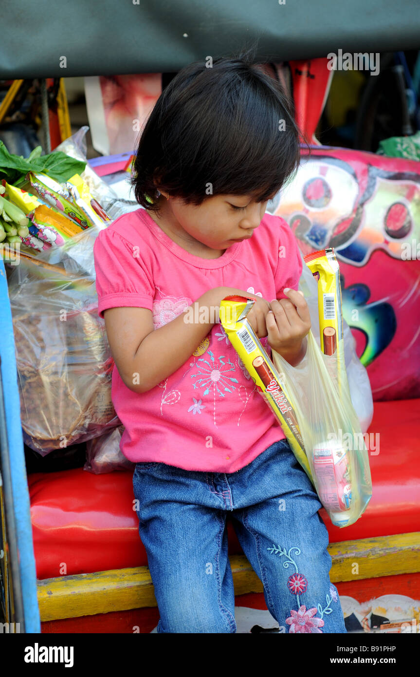 Javanese girl hi-res stock photography and images - Alamy