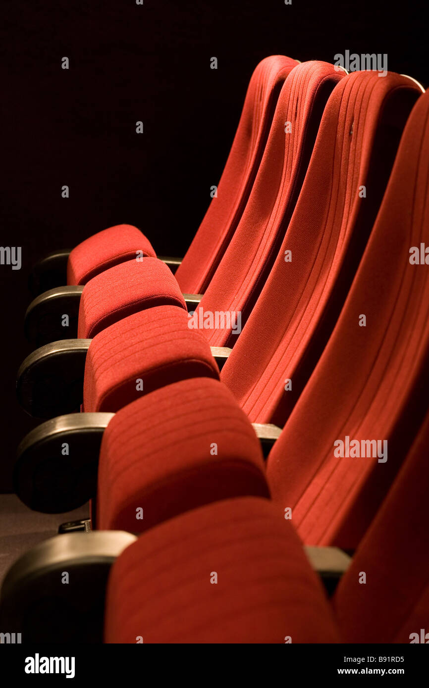 Red theater television hi-res stock photography and images - Alamy