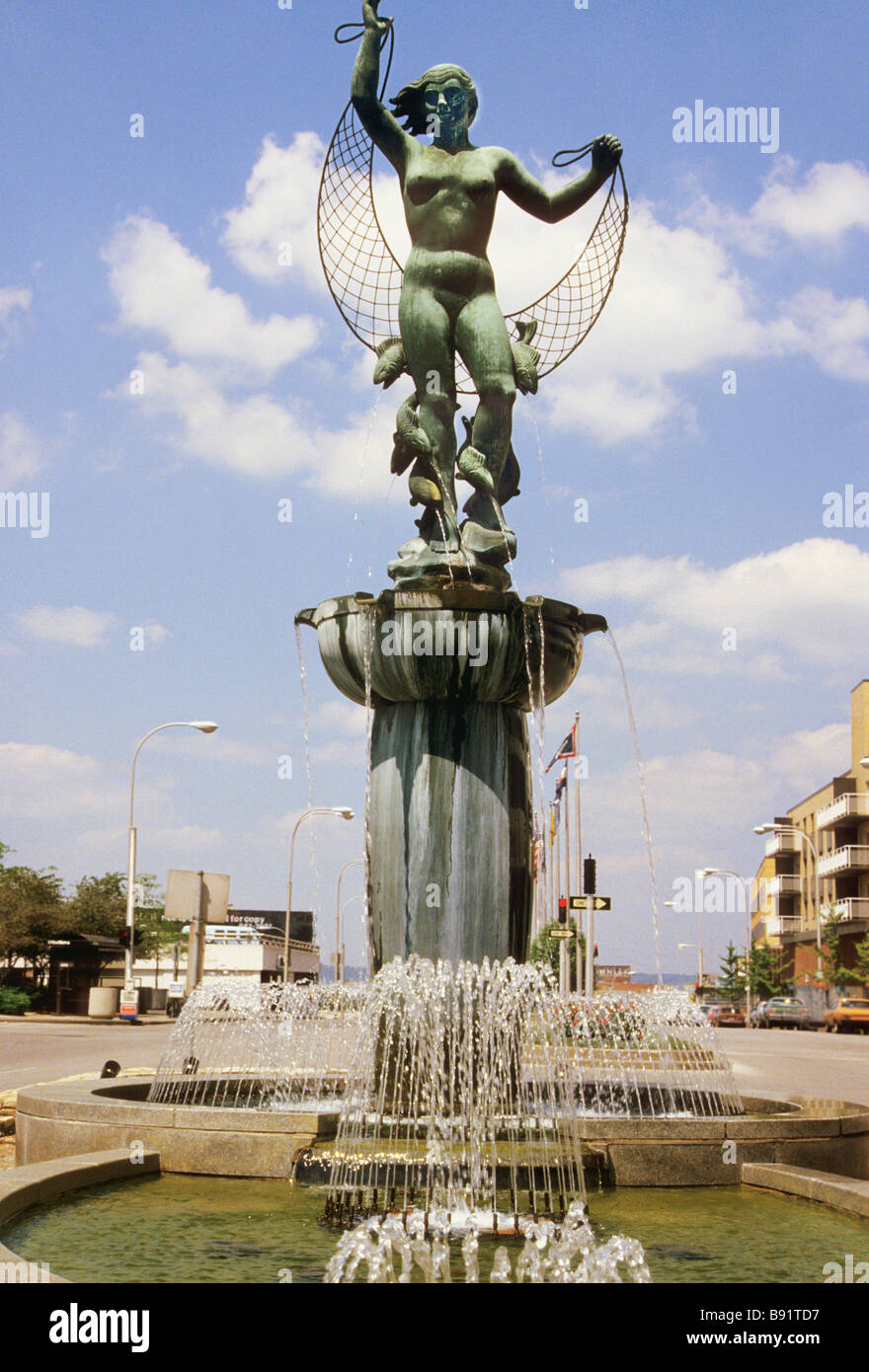 Public sculpture "Muse of the Missouri" in downtown Kansas City ...