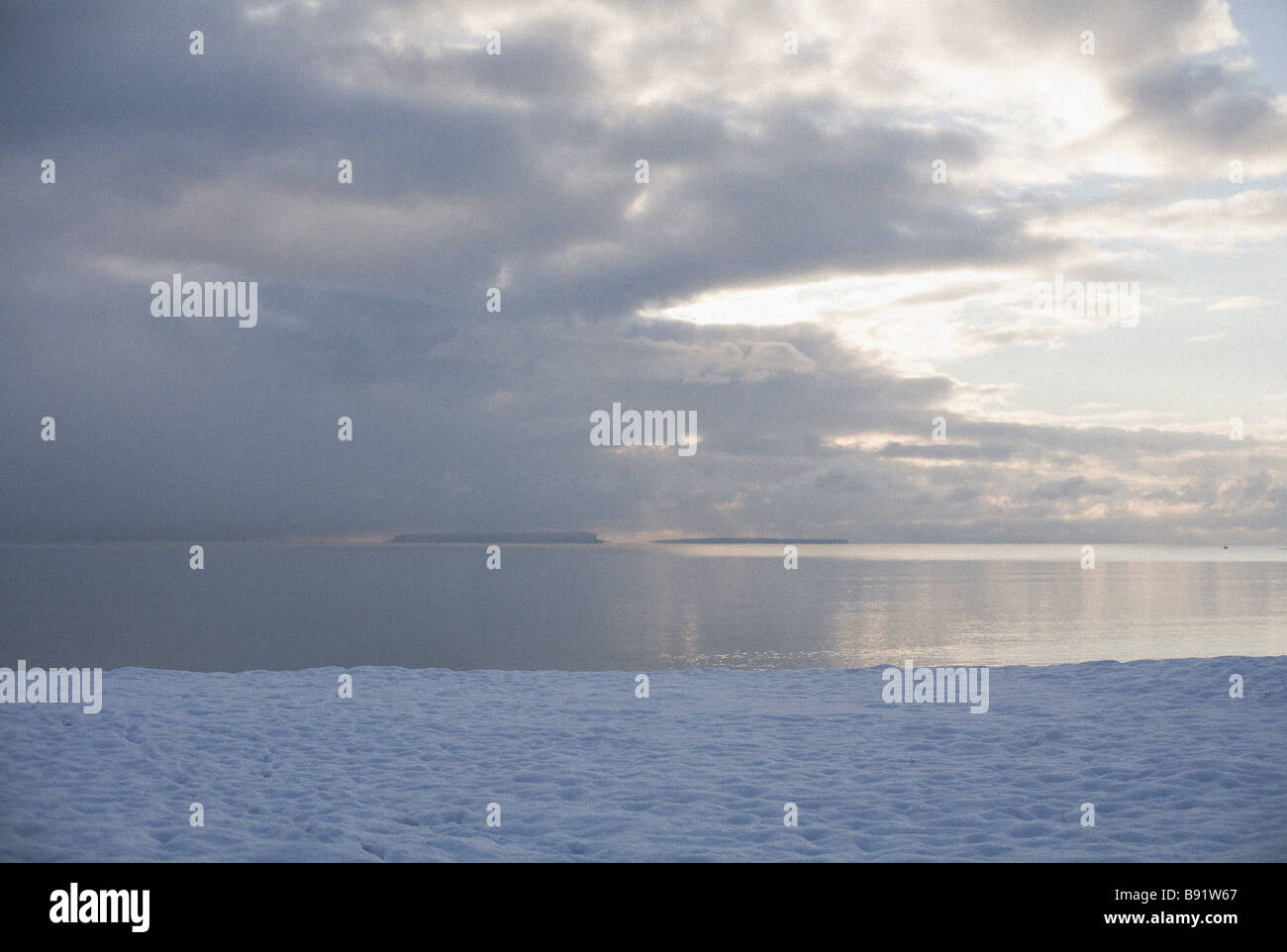 Winter scene with calm seas hi-res stock photography and images - Alamy