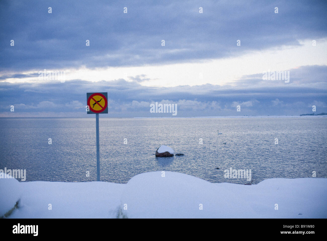 Snow on a beach a winter day Gotland Sweden Stock Photo - Alamy