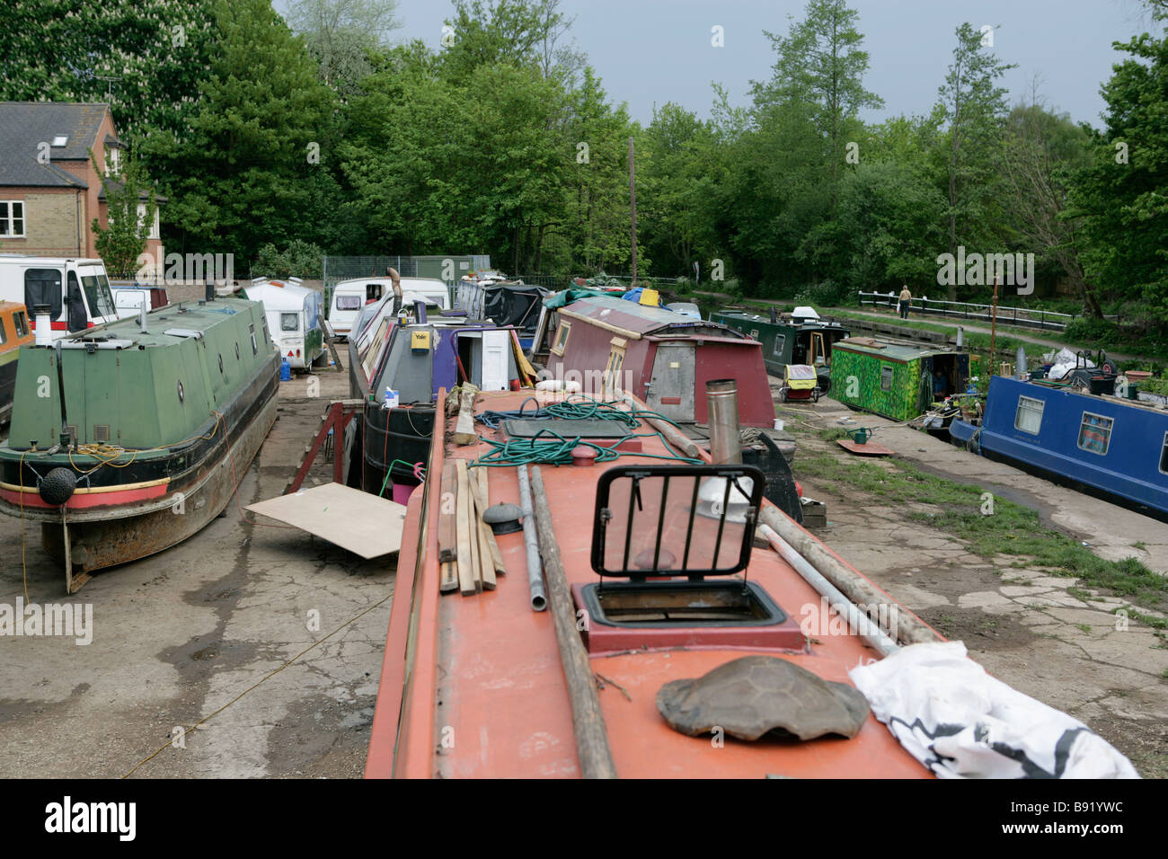 Castlemill boatyard Jericho Oxford Stock Photo - Alamy