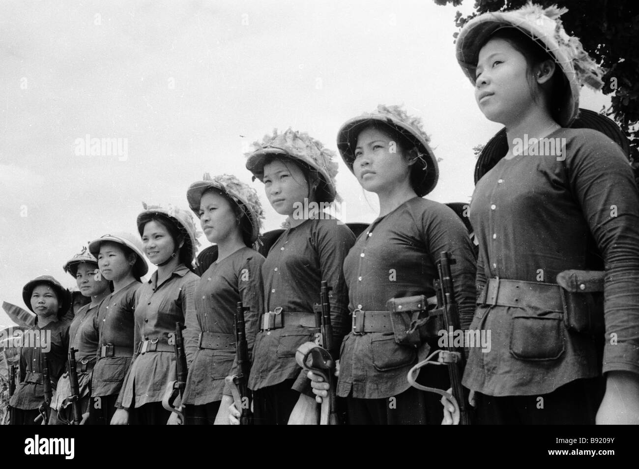 Vietnamese girls from people s militia platoon stand in formation Stock ...