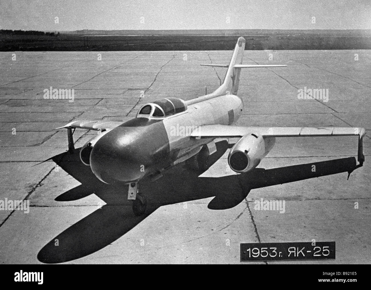 YaK 25 jet fighter designed by Alexander Yakovlev 1953 photo ...