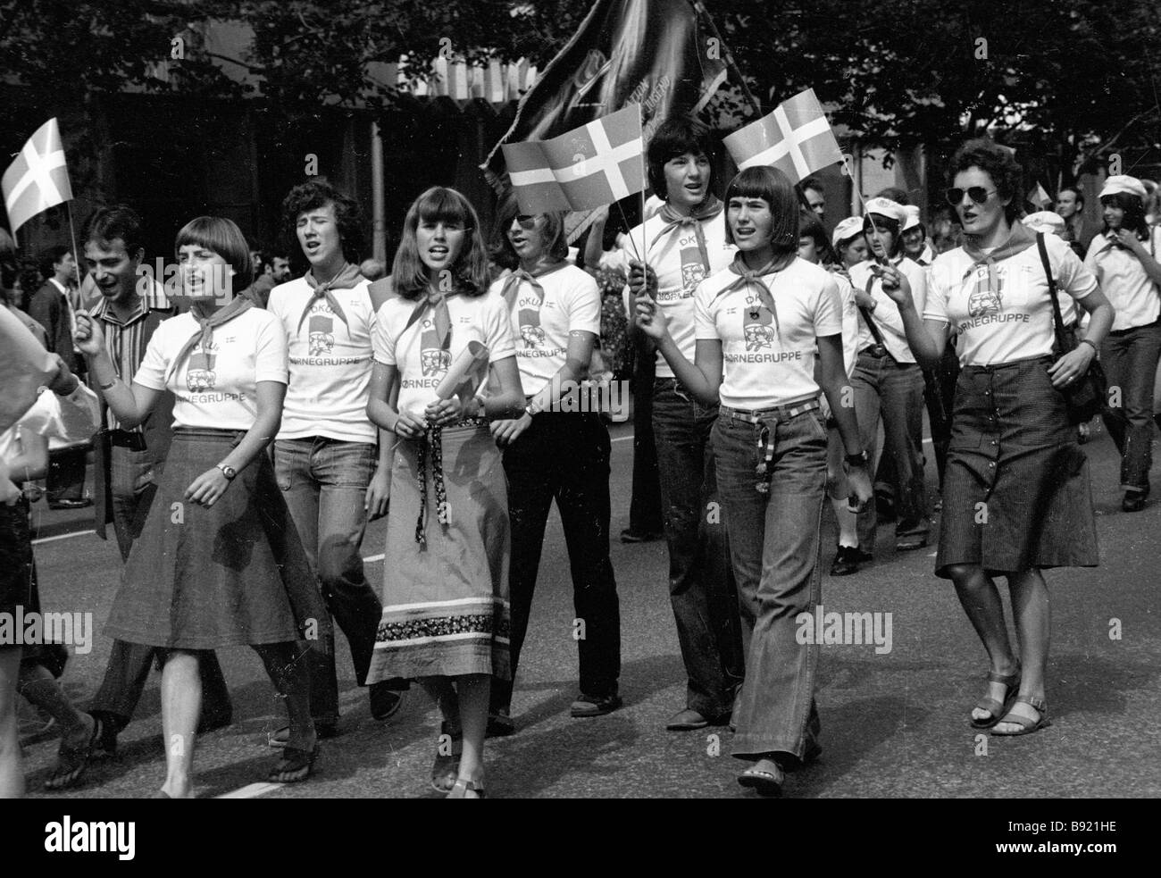 Swedish children during the International Children Festival May the Sun ...