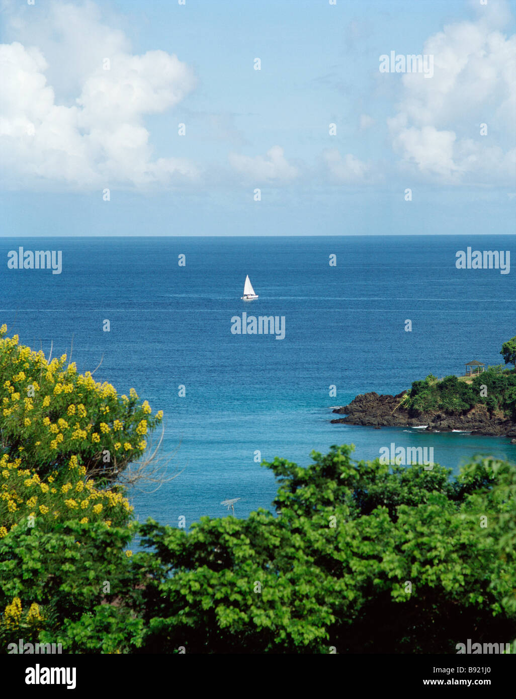 Horizon trinidad and tobago view hi-res stock photography and images ...