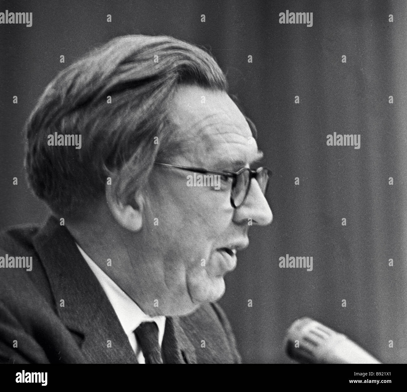 John Bernal holder of the International Lenin Peace prize Stock Photo ...