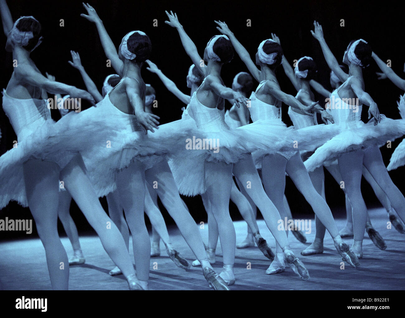 A scene from the ballet Swan Lake Stock Photo - Alamy
