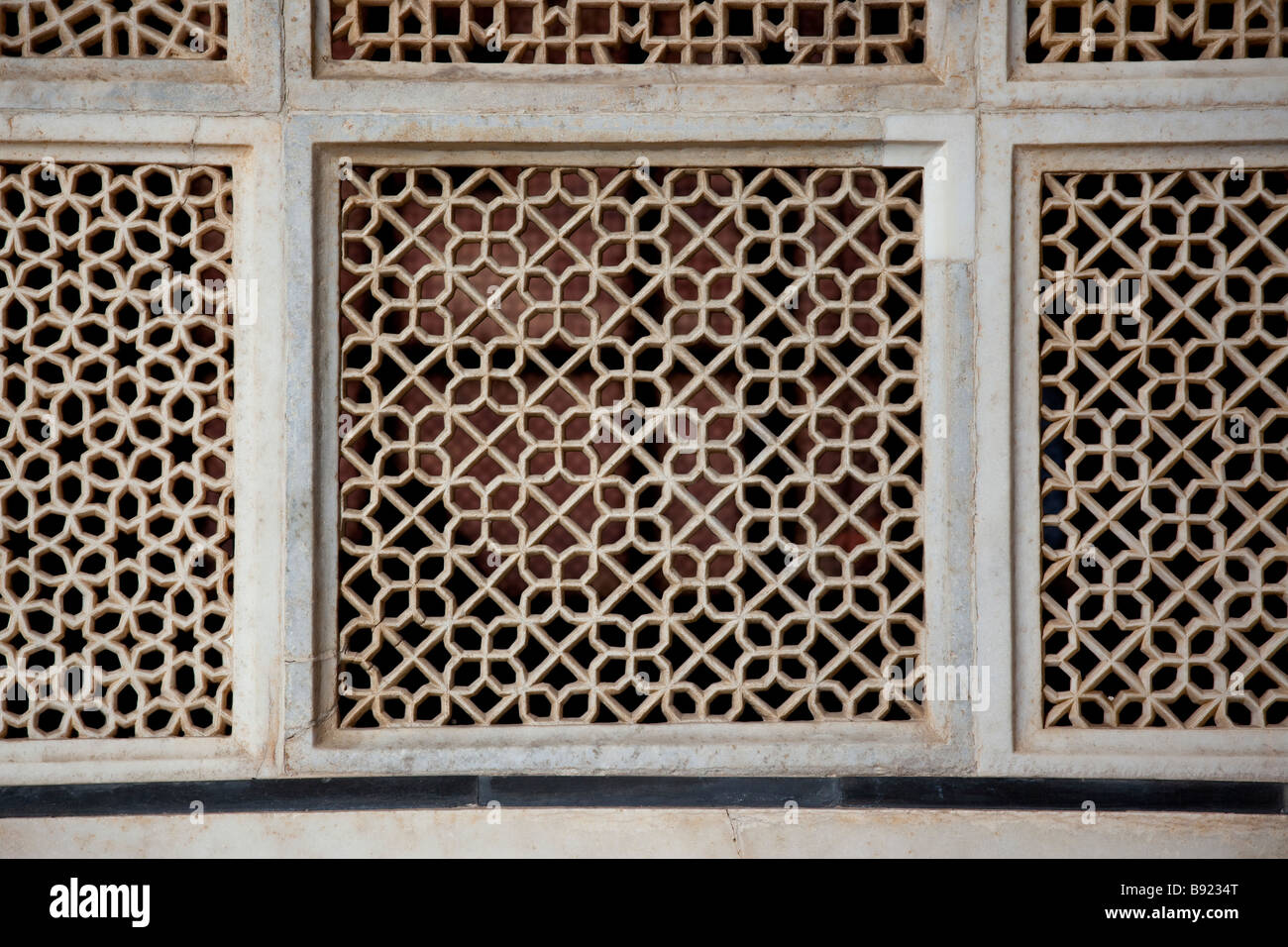 Sheikh Salim Chishti Tomb inside the Friday Mosque in Fatehpur Sikri ...