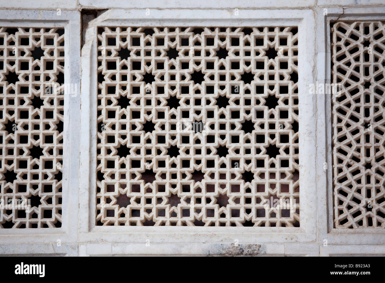 Sheikh Salim Chishti Tomb inside the Friday Mosque in Fatehpur Sikri ...