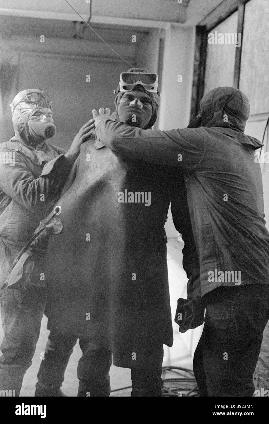 Liquidator team ready to climb the Chernobyl nuclear reactor top after ...