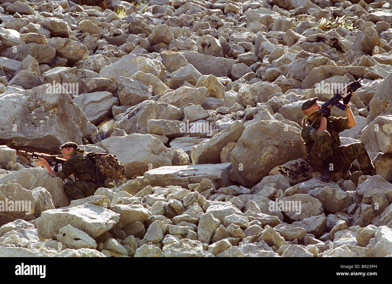 Soldiers of the reconnaissance unit of the 201st motorized rifle ...