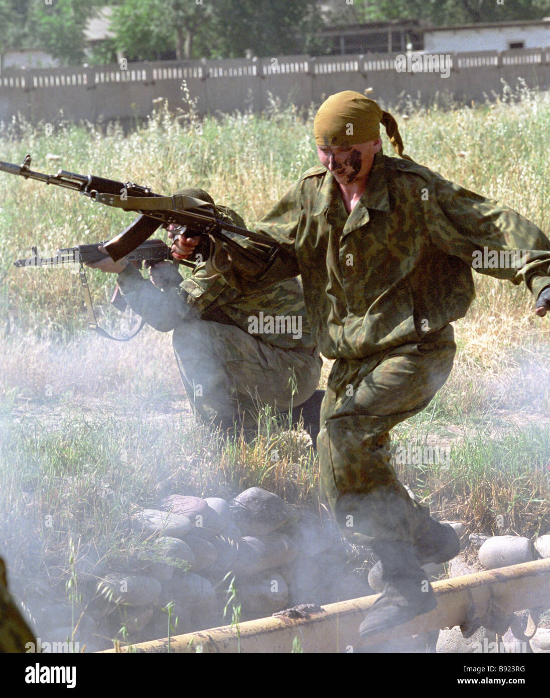 Soldiers of the reconnaissance unit of the 149th motorized rifle ...