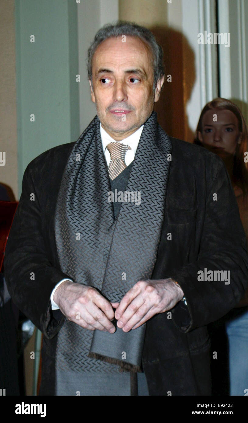 Jose Carreras in Moscow The renowned Spanish tenor gave his only solo ...