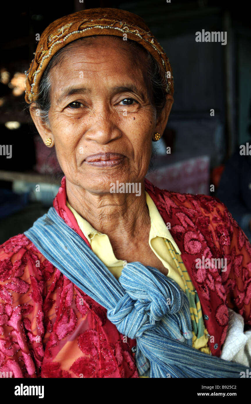 Semarang java indonesia women hi-res stock photography and images - Alamy