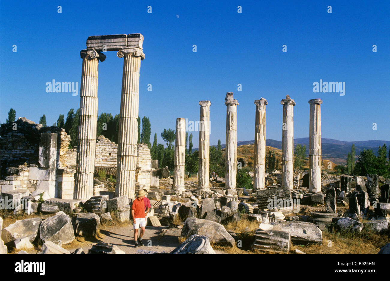 The three graces with aphrodite in the middle hi-res stock photography ...