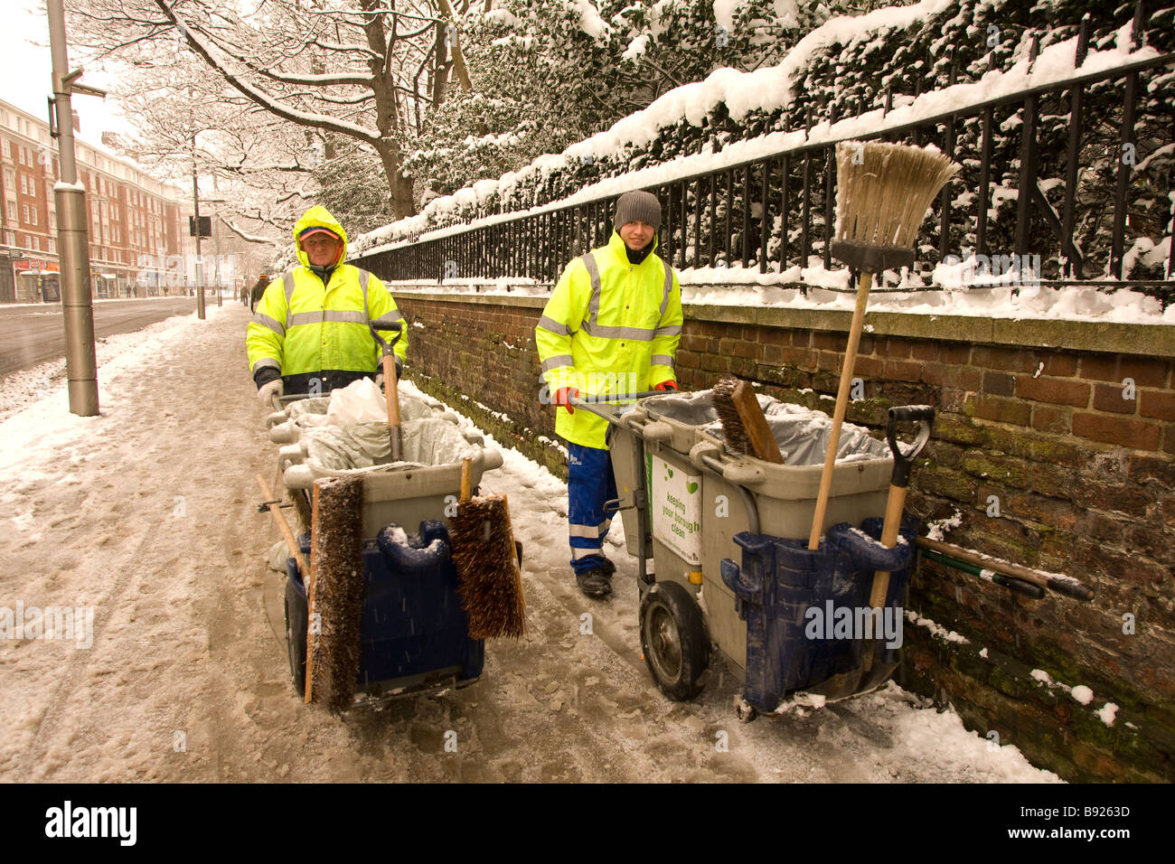 Snow Scenes London High Resolution Stock Photography and Images - Alamy
