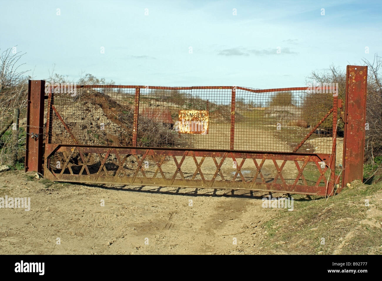 Rusting Iron Gates Stock Photos & Rusting Iron Gates Stock Images - Alamy