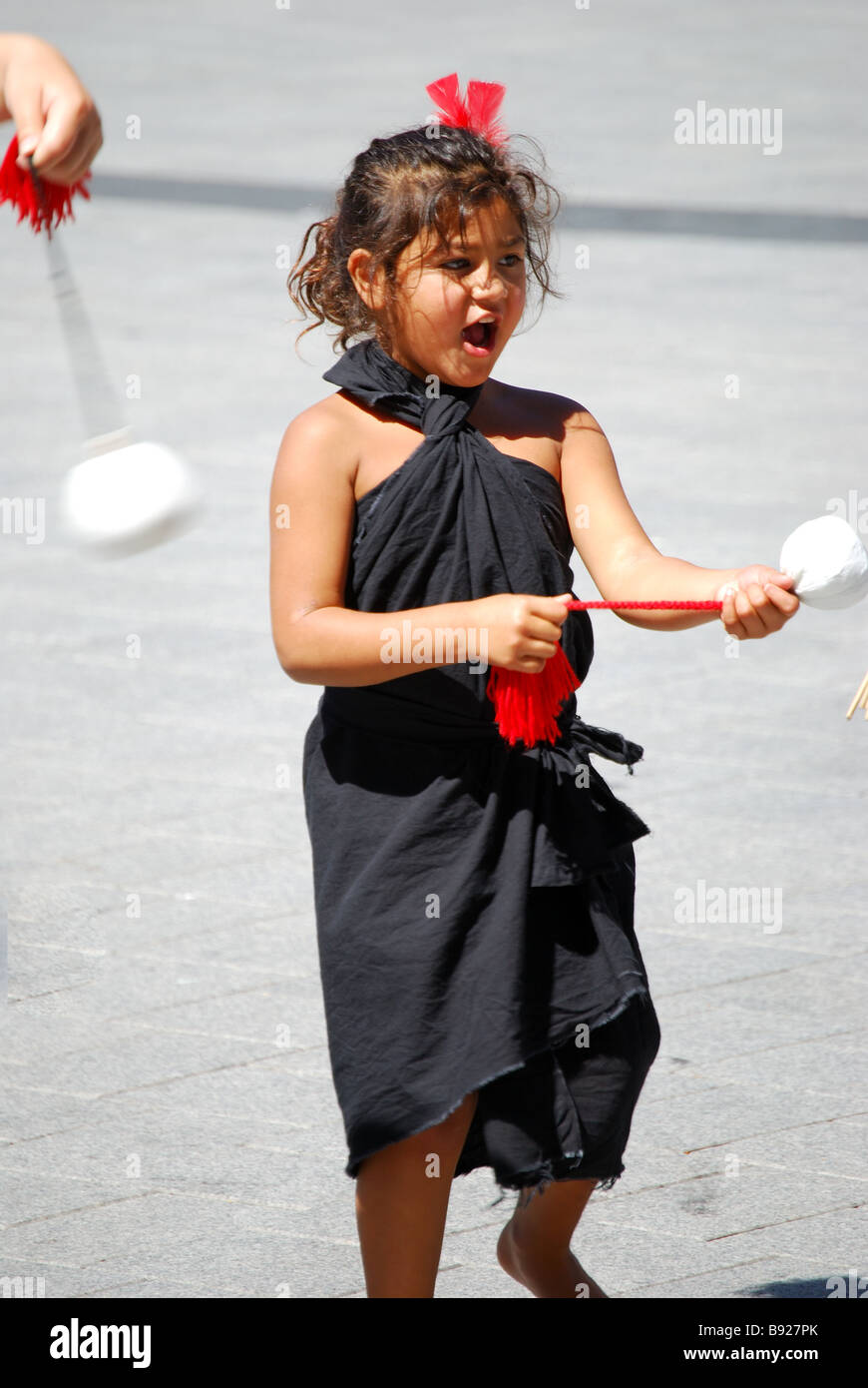 Christchurch new zealand maori poi hi-res stock photography and images ...